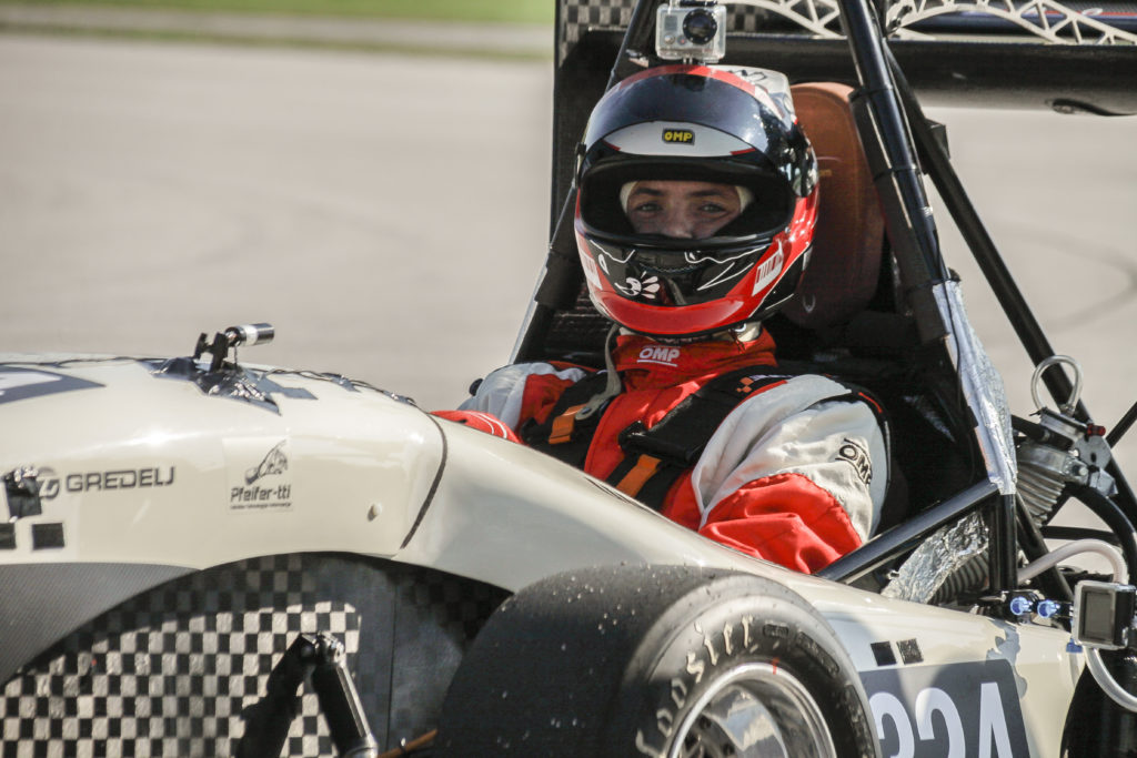 EKSKLUZIVNO: Borna Vlašić pozvan na testiranje GT4 automobila!